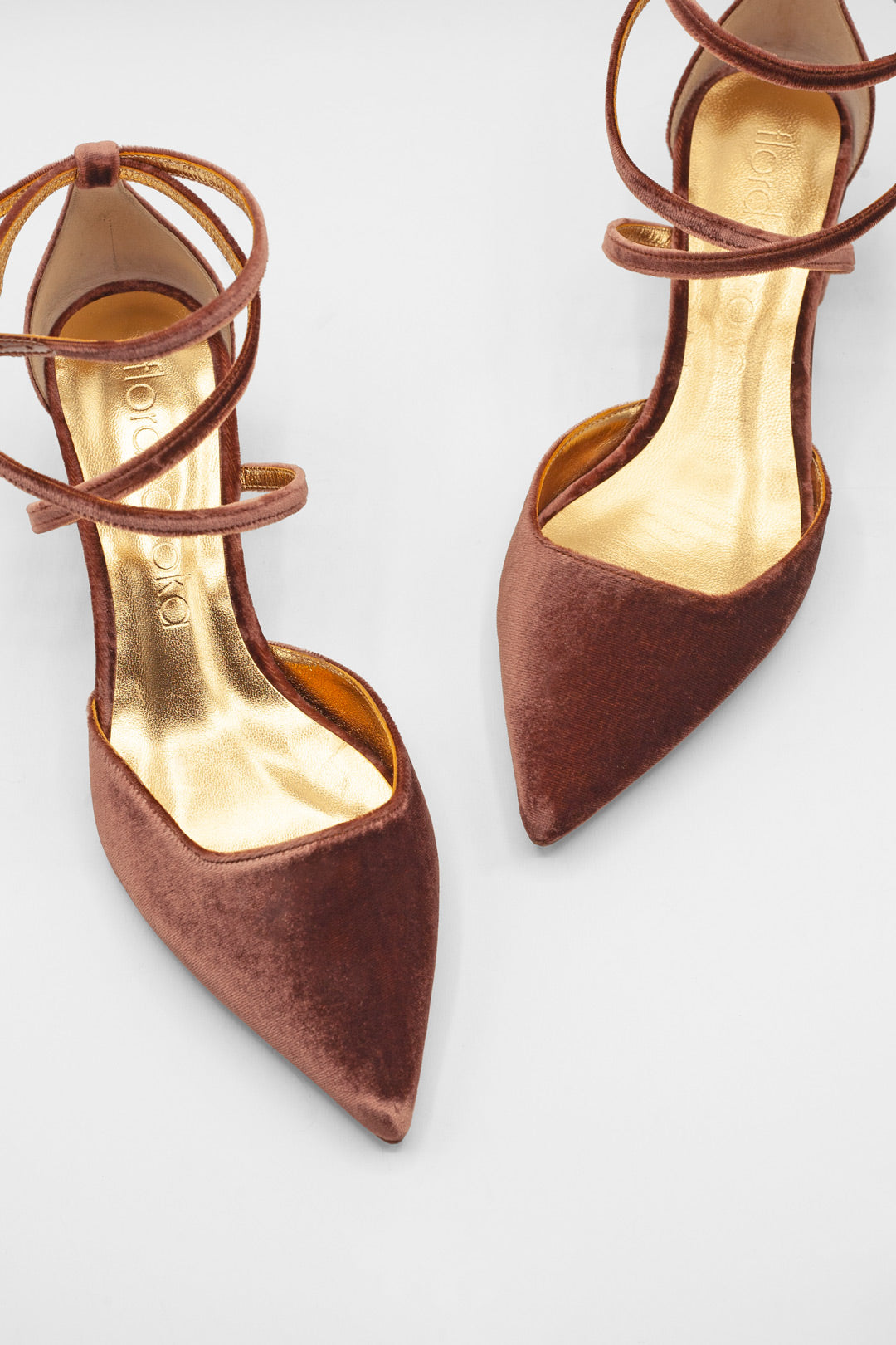 flordeasoka | GRETA 5 GARNET | Burgundy court shoe